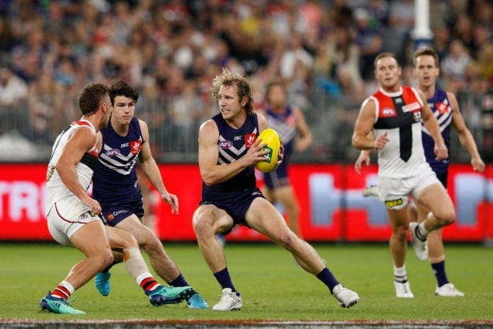 Fremantle veteran David Mundy signs contract extension - AFL News ...