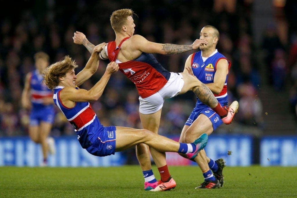 AFL wants to reduce tackling - AFL News - Zero Hanger