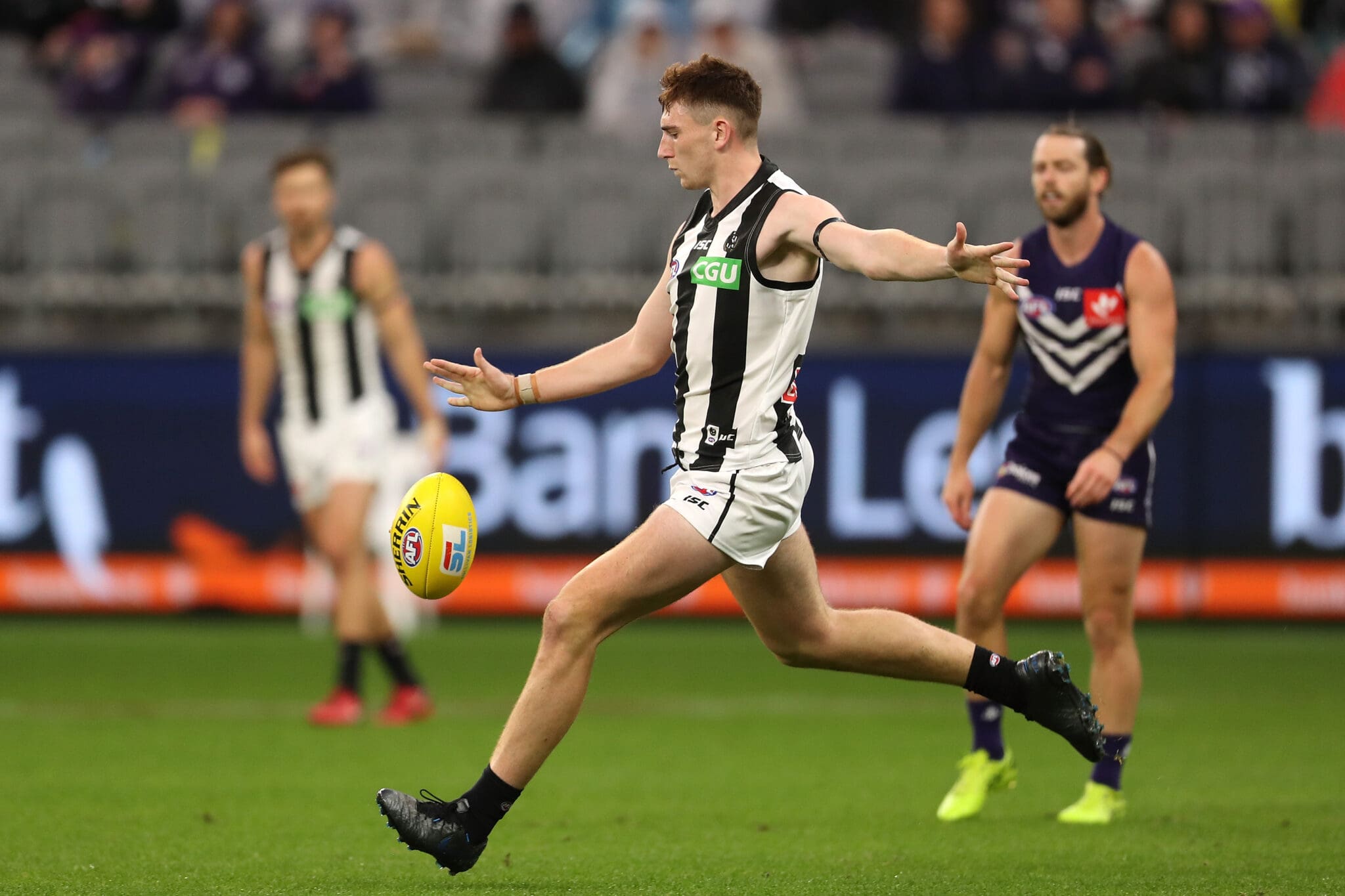 Adelaide sign former Collingwood defender Mark Keane - AFL News - Zero ...