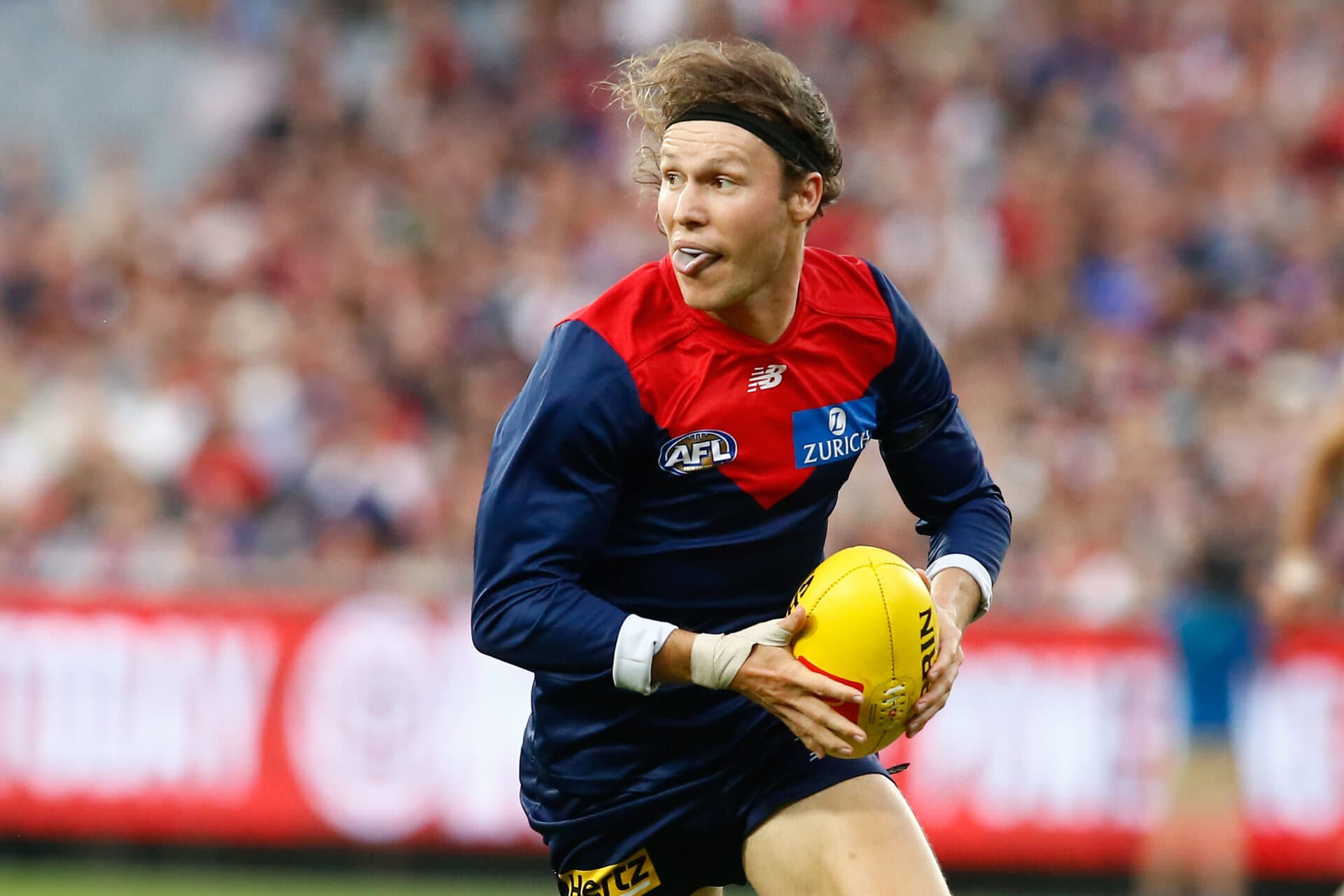 Melbourne midfielder makes contract call - AFL News - Zero Hanger