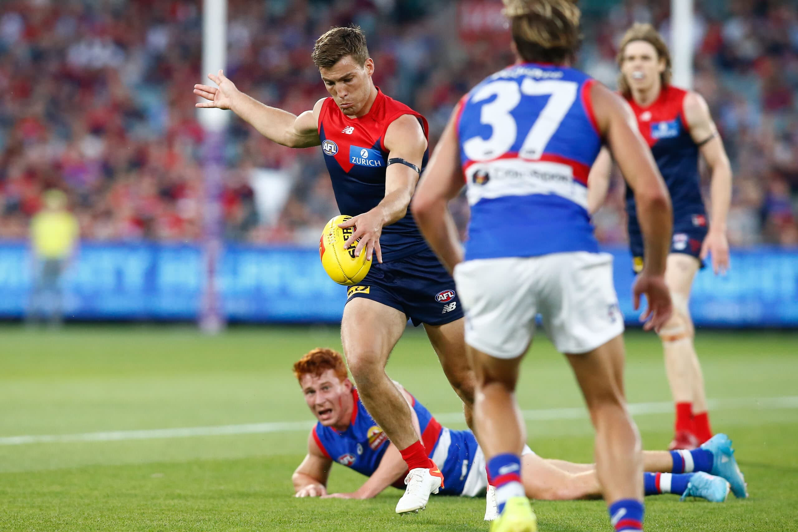 Melbourne star commits to the red and blue - AFL News - Zero Hanger