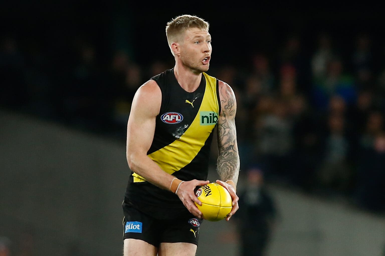 Tigers confirm new deal for triple-premiership defender Nathan Broad - AFL News - Zero Hanger