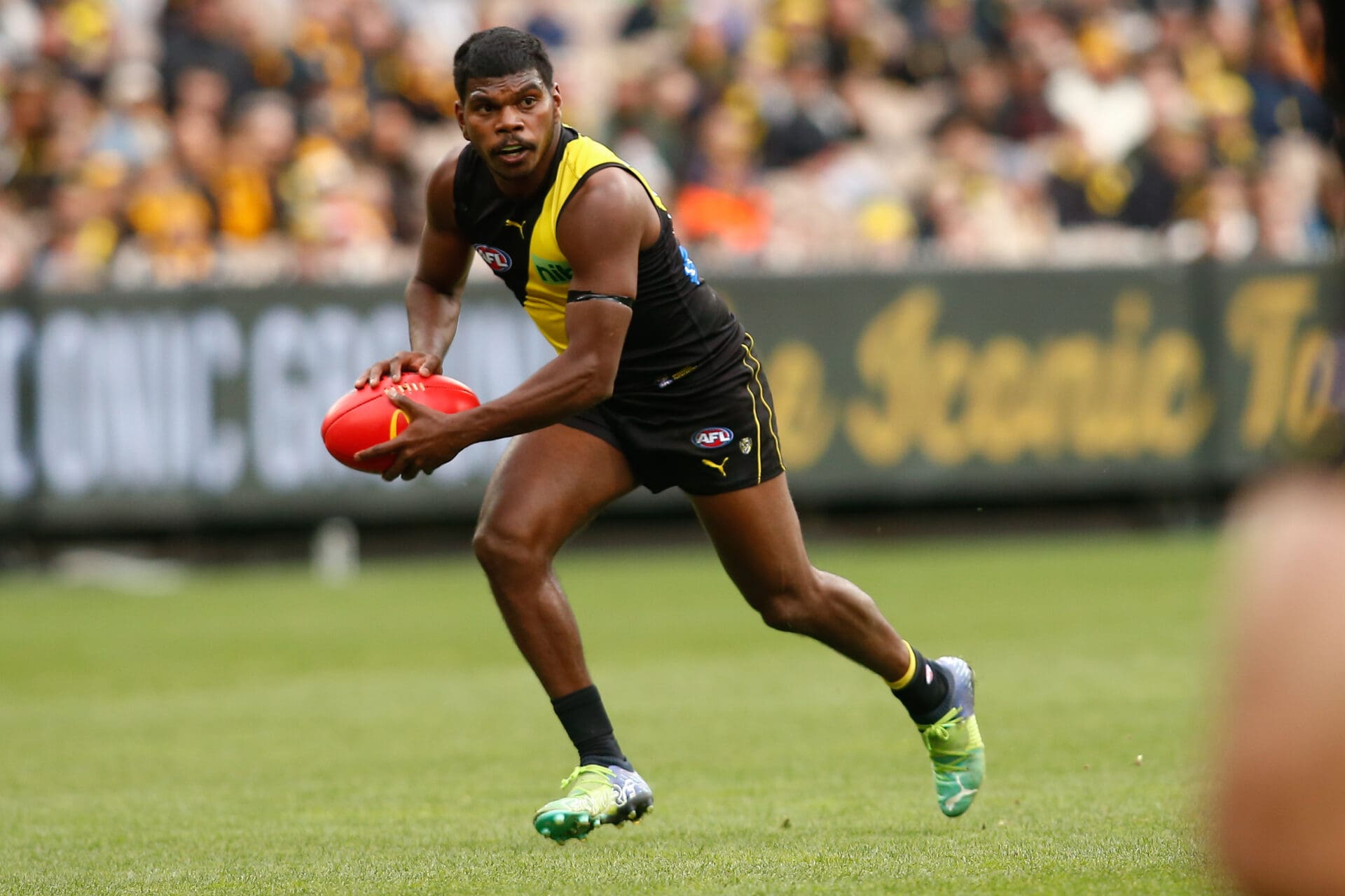 Richmond great hands jumper number to young Tiger Maurice Rioli Jr ...