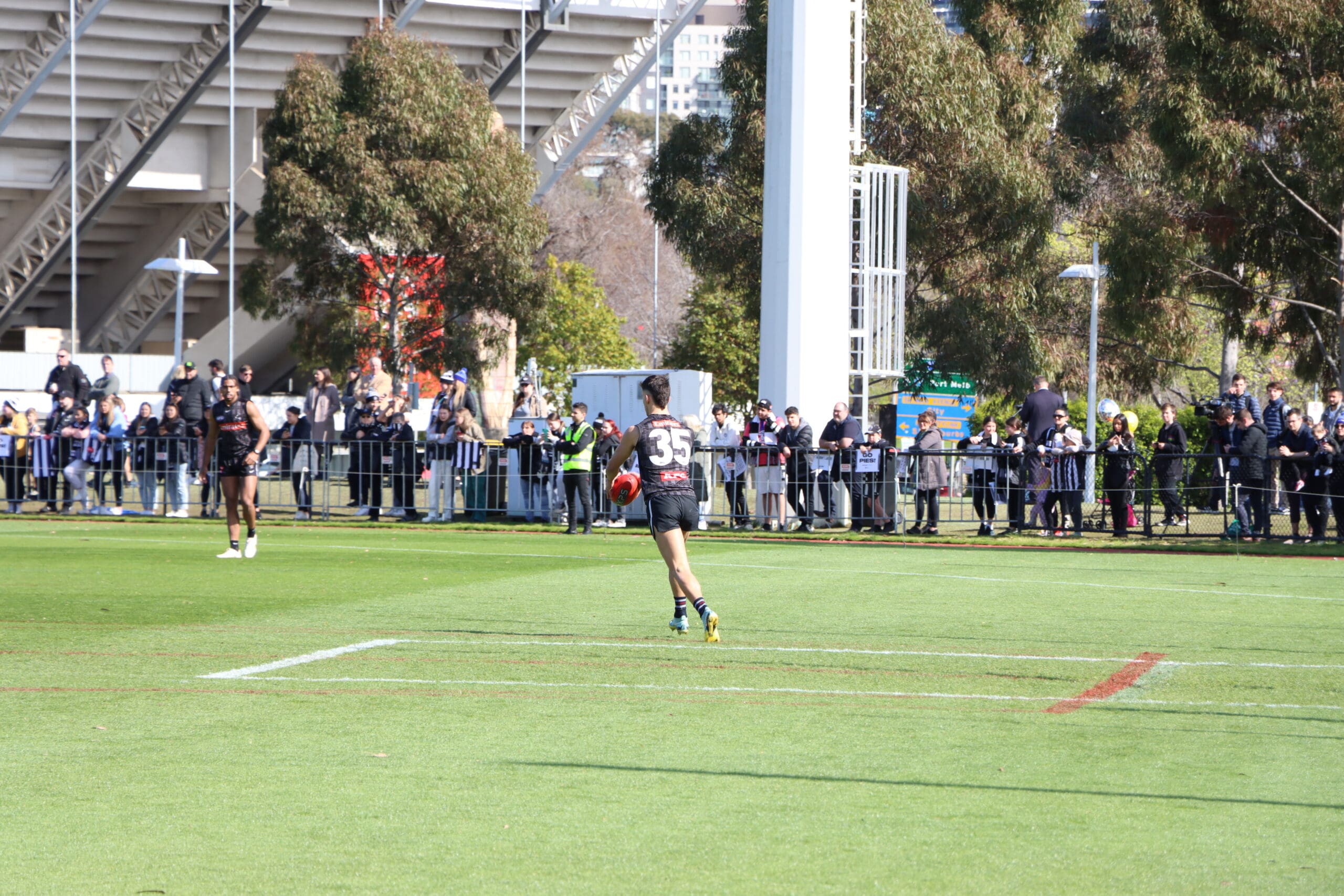 Pie delight as star midfielder returns to the track - AFL News - Zero ...