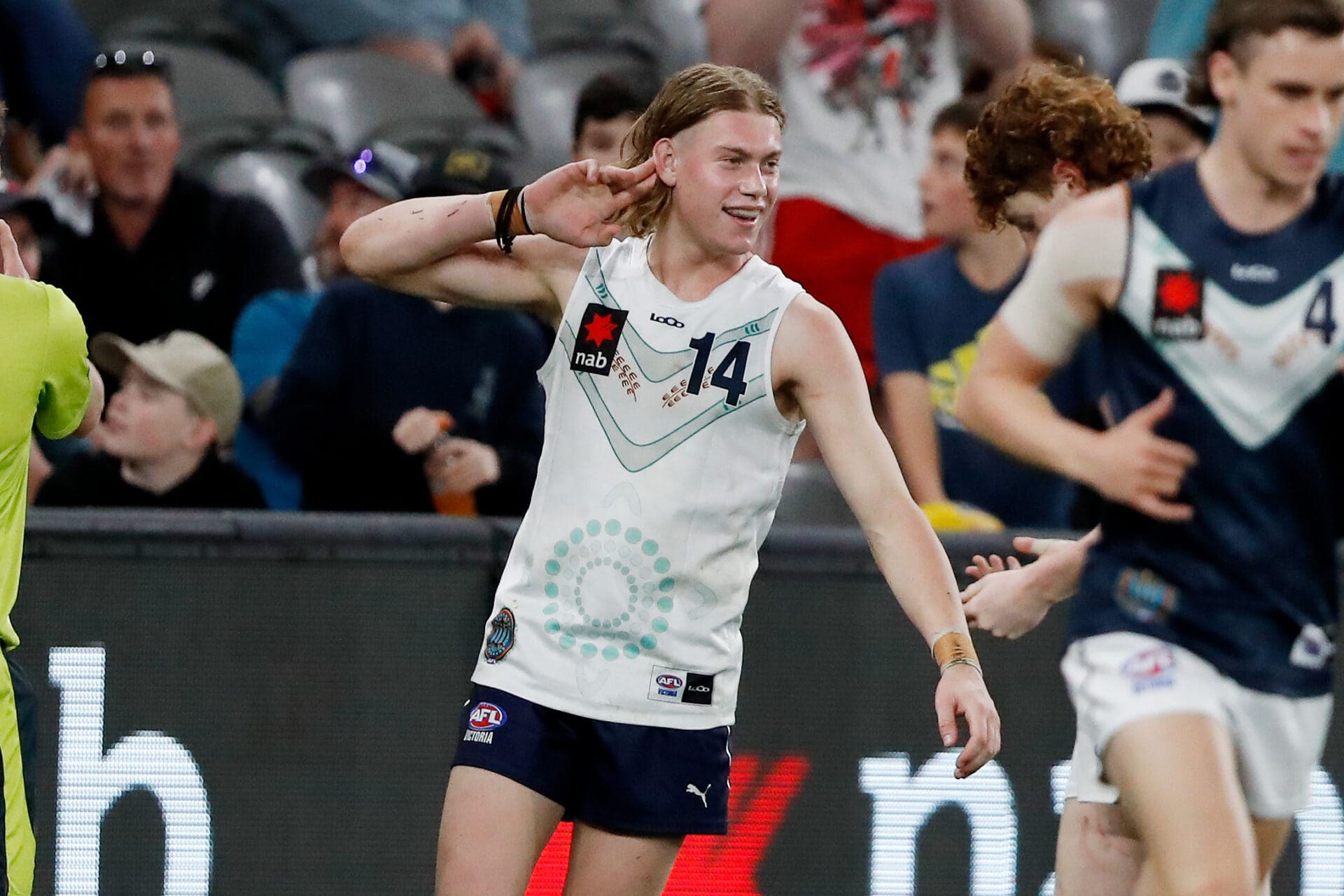 Touted No.1 pick Harley Reid makes Blues debut - AFL News - Zero Hanger
