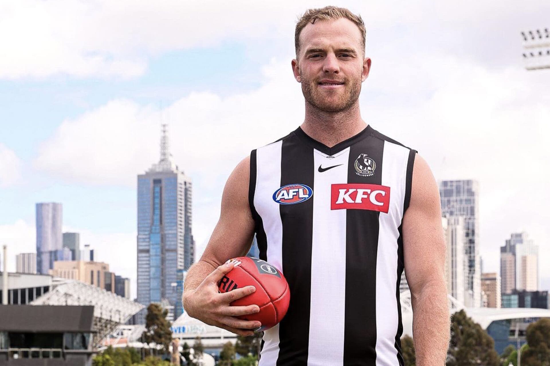 New Magpie Tom Mitchell set for more team-oriented role at Collingwood - AFL News - Zero Hanger