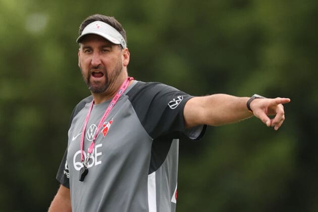 Sydney confirm stunning coaching change, new role for Longmire - Zero ...