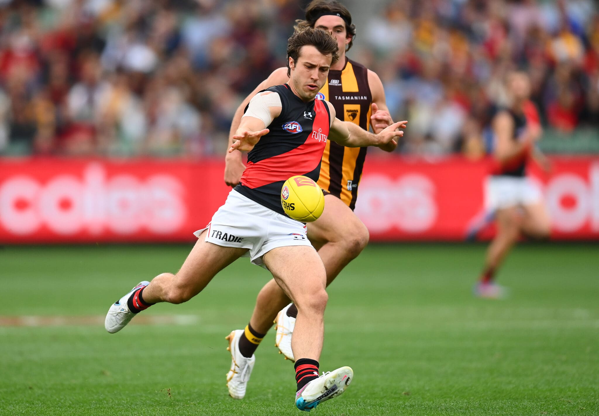 Former No.1 pick inks new deal at Essendon - AFL News - Zero Hanger